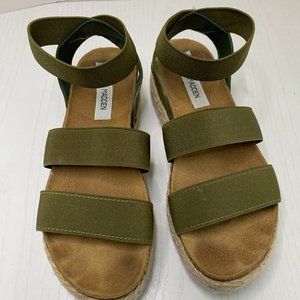 Steve Maden | Shoes | Steve Madden Green And Tan Platform Sandal | Poshmark